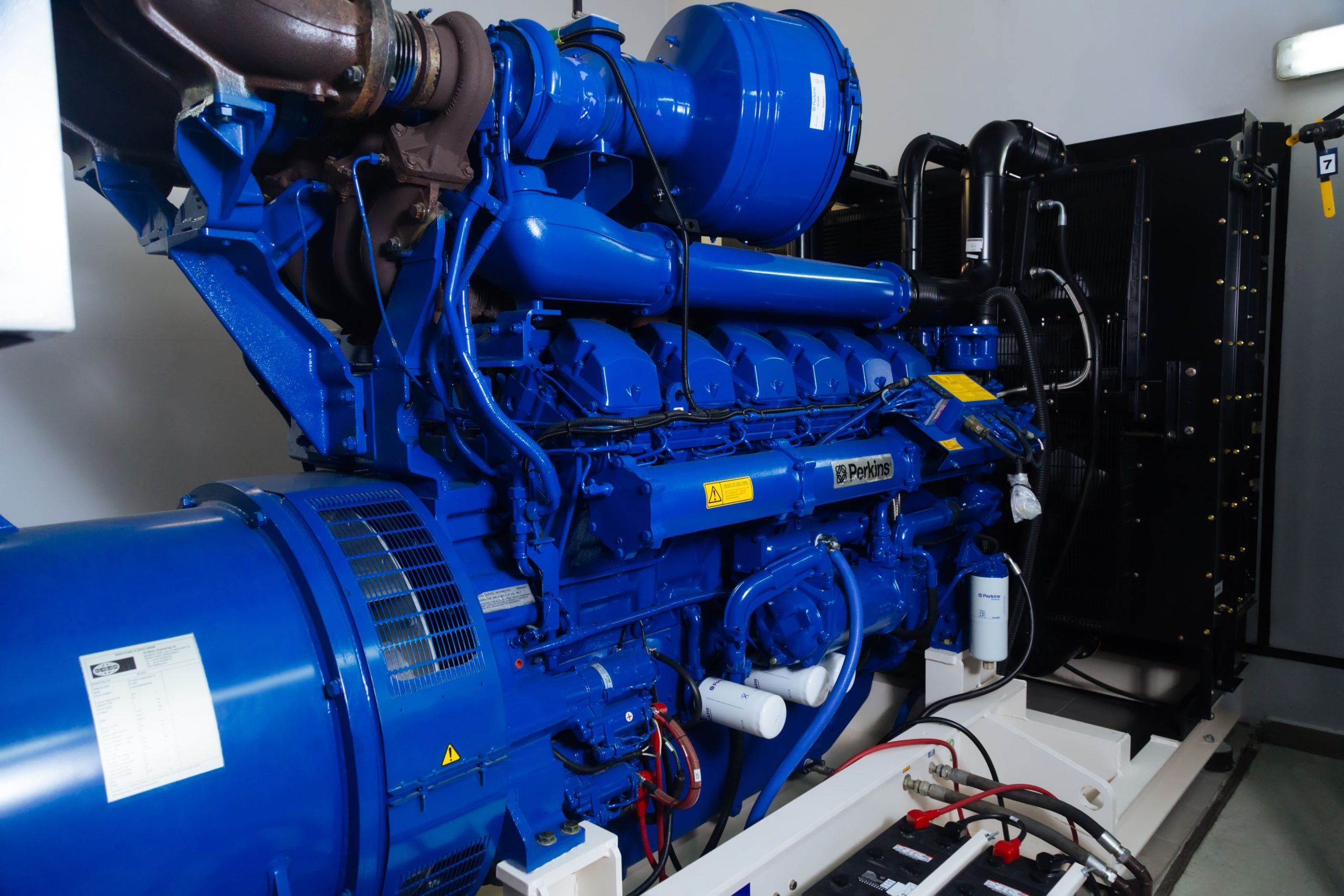 Датацентр «ПАРКОВИЙ» Оренда від 1/3 шафи або кімнати в датацентрі